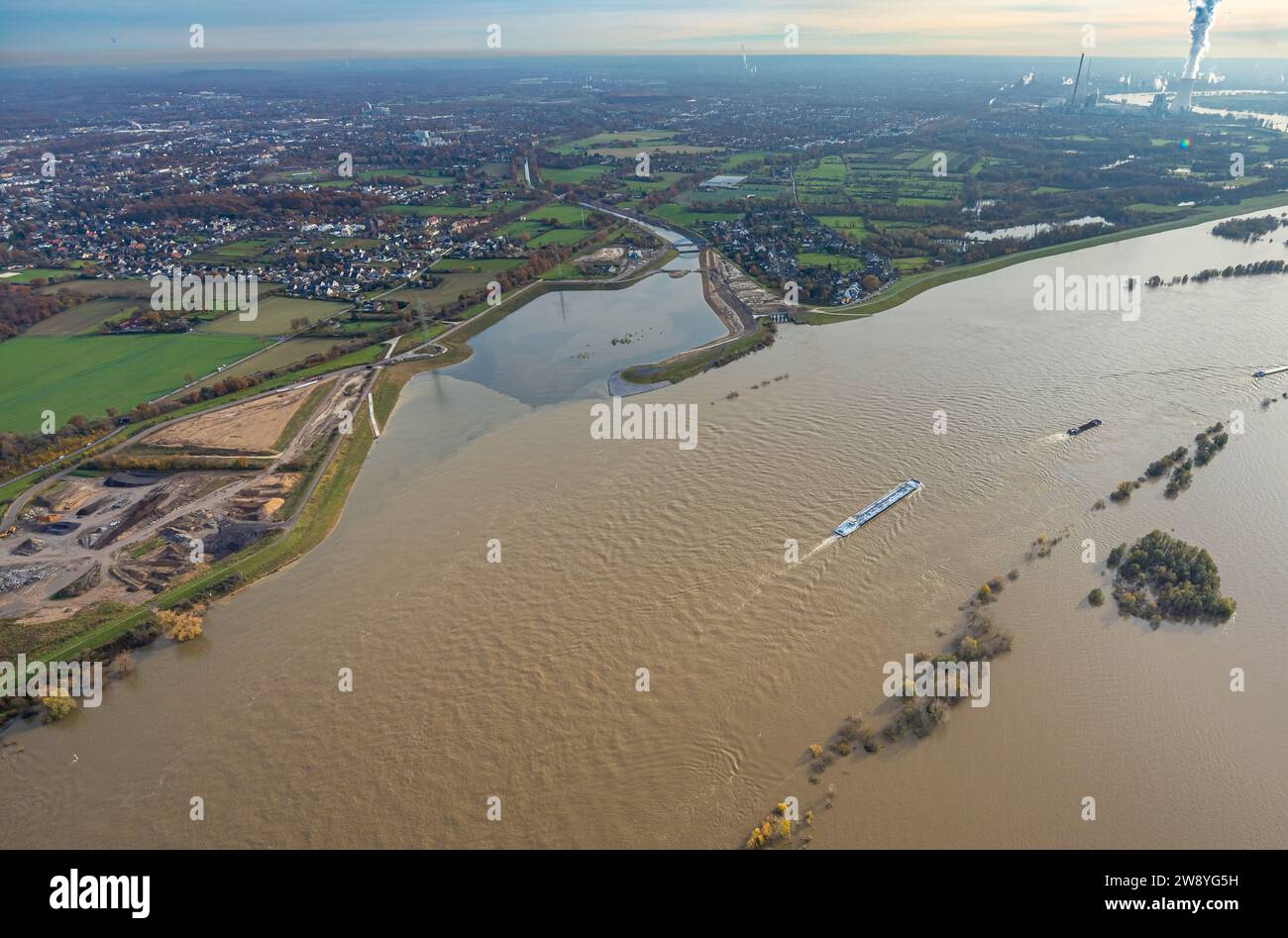 Aerial view of the flood situation at the new Emscher estuary into the ...