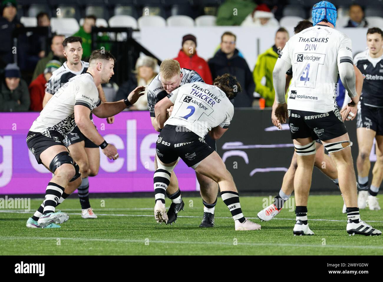 Newcastle, UK. 20th Oct, 2023. Harry Thacker of Bristol Bears tackles ...