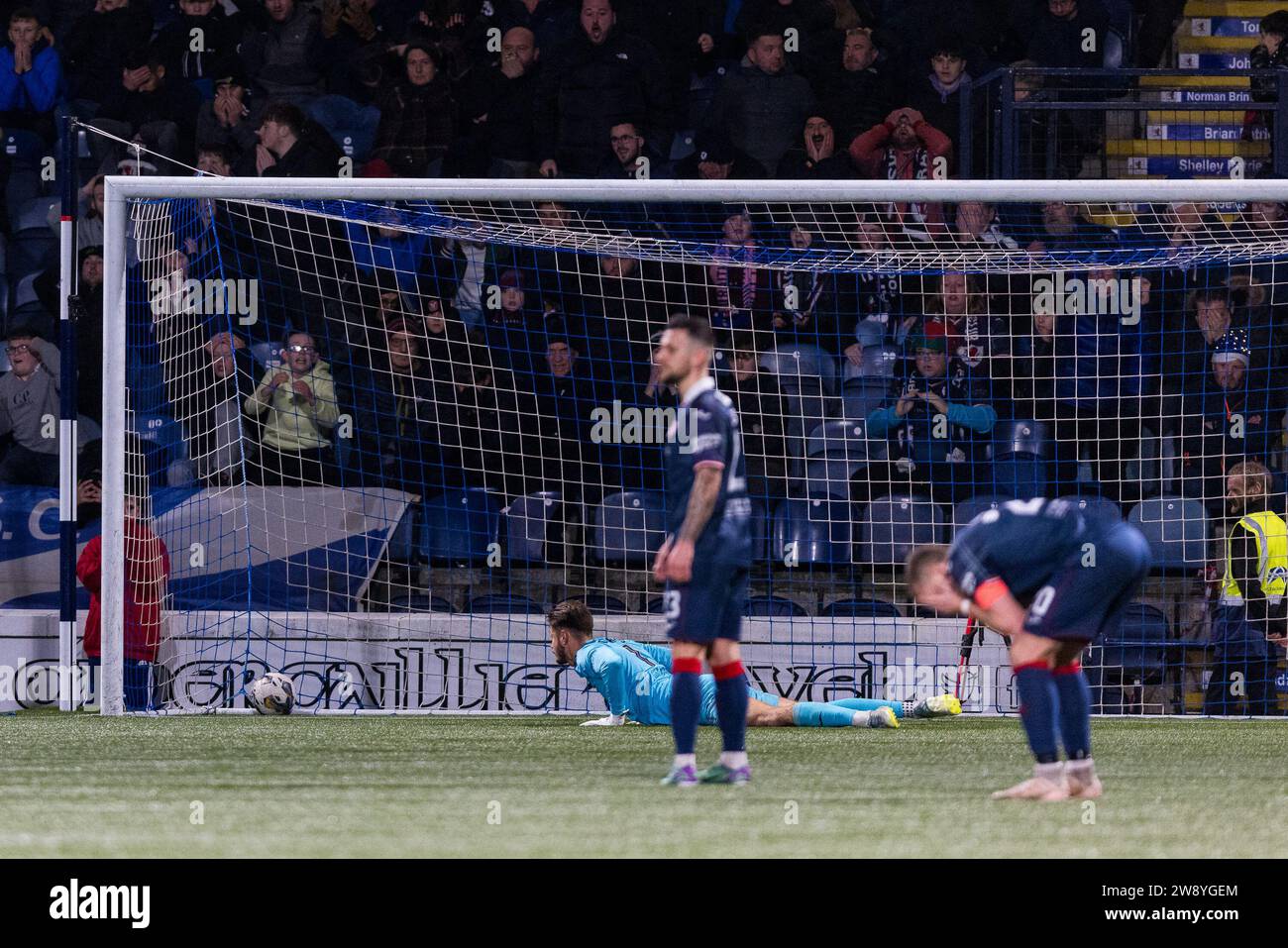 Kirkcaldy, Scotland. 22 December 2023. A mistake by Kevin Dabrowski (1 ...