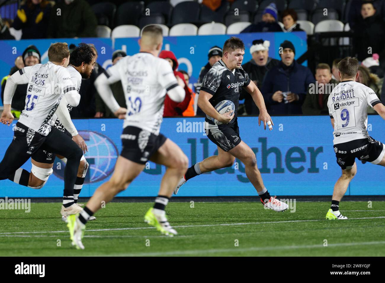 Newcastle, UK. 20th Oct, 2023. Jamie Blamire of Newcastle Falcons ...