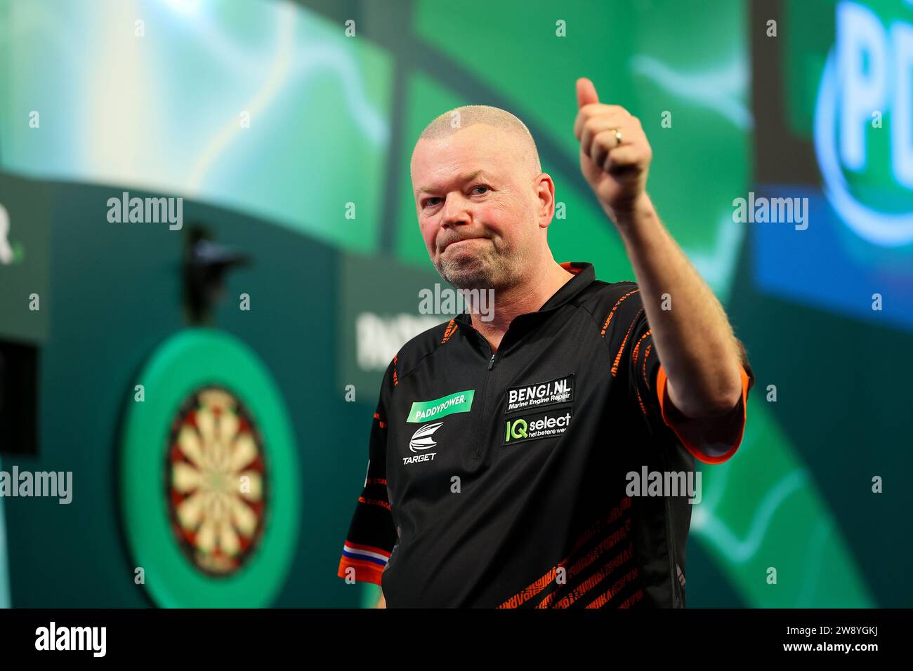 Alexandra Palace, London, UK. 22nd Dec, 2023. 2023/24 PDC Paddy Power ...