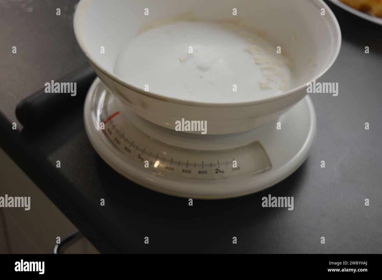 Things for the kitchen, a comfortable white kitchen scale with a ...