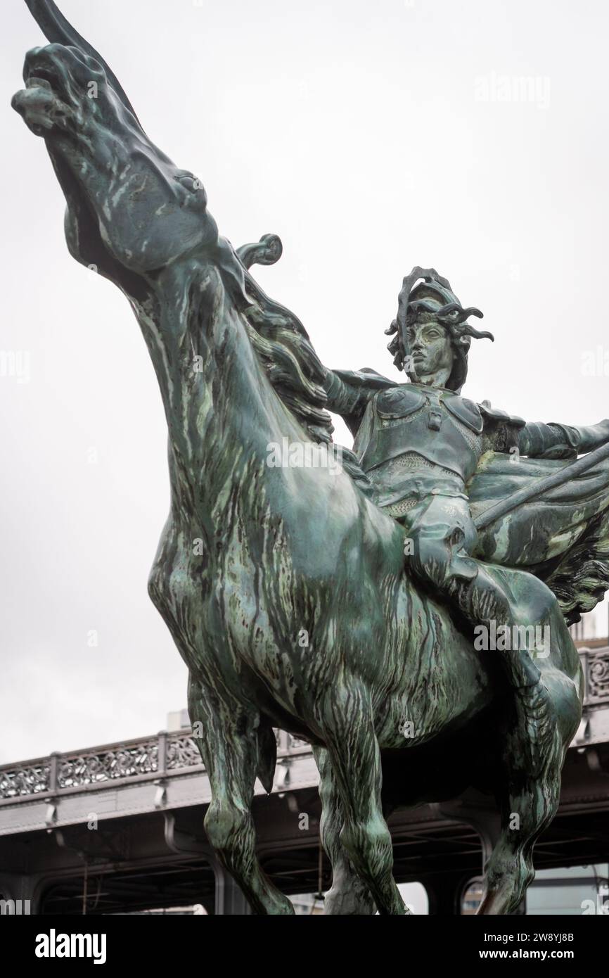 Statue of resurgent France with the Bir Hakeim bridge in Paris - France ...
