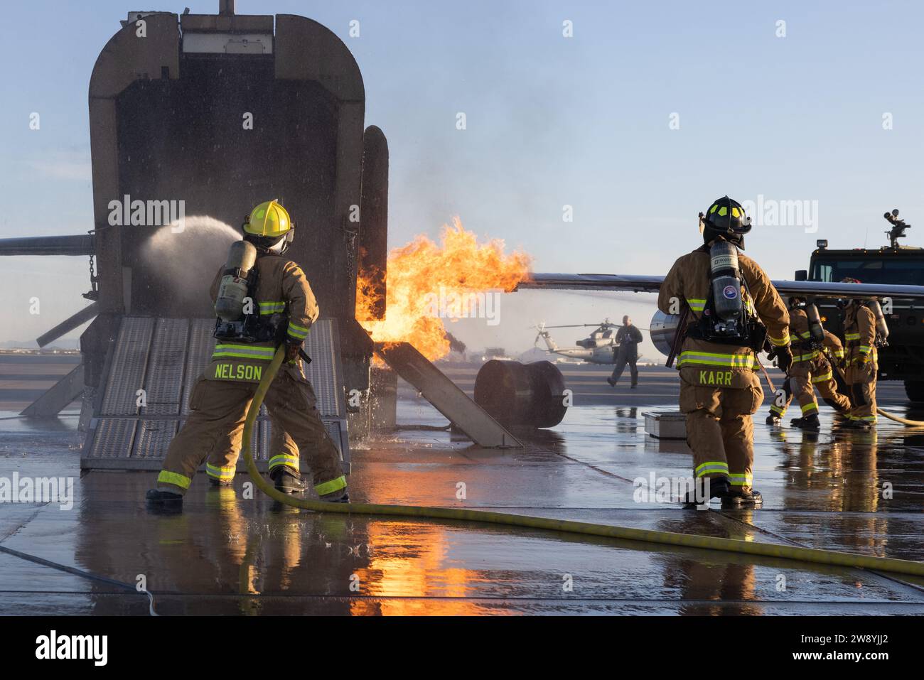 Aircraft rescue and fire fighting marines hi-res stock photography and ...