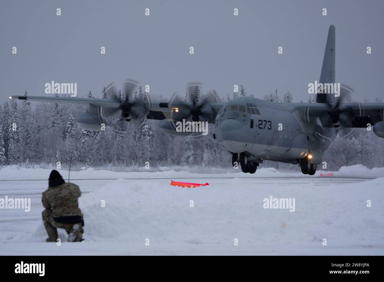 U.S. Air Force Tech. Sgt. Steven Tepperberg, an air traffic controller ...