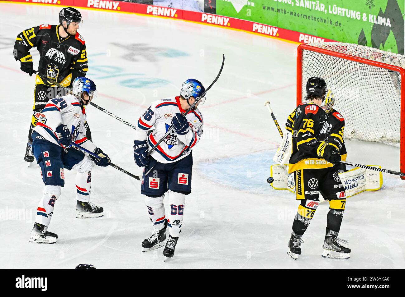 Eishockey - DEL 2: Krefeld Pinguine vs Kassel Huskies am 22.12.2023 in ...