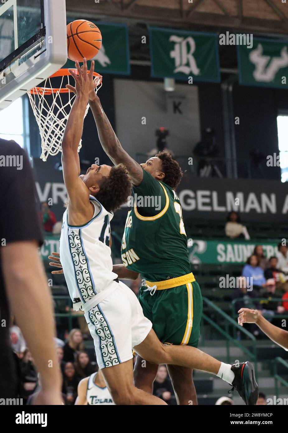 New Orleans, USA. 22nd Dec, 2023. George Mason Patriots forward Amari ...