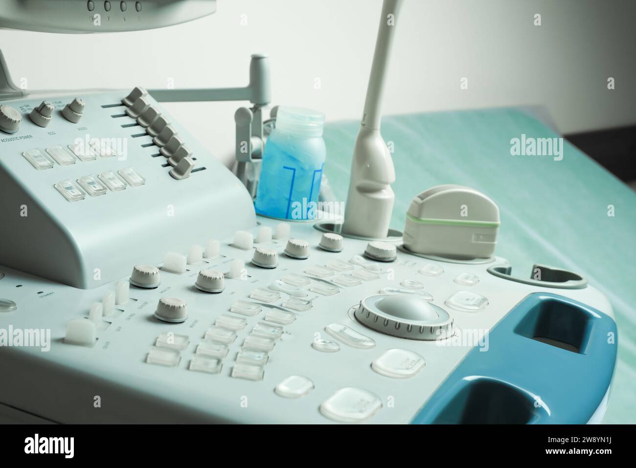 Ultrasound transmission gel hi-res stock photography and images - Alamy