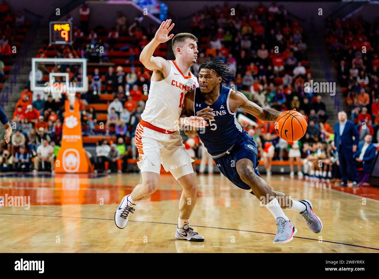 Clemson, SC, USA. 22nd Dec, 2023. Clemson Tigers Joseph Girard III (11 ...