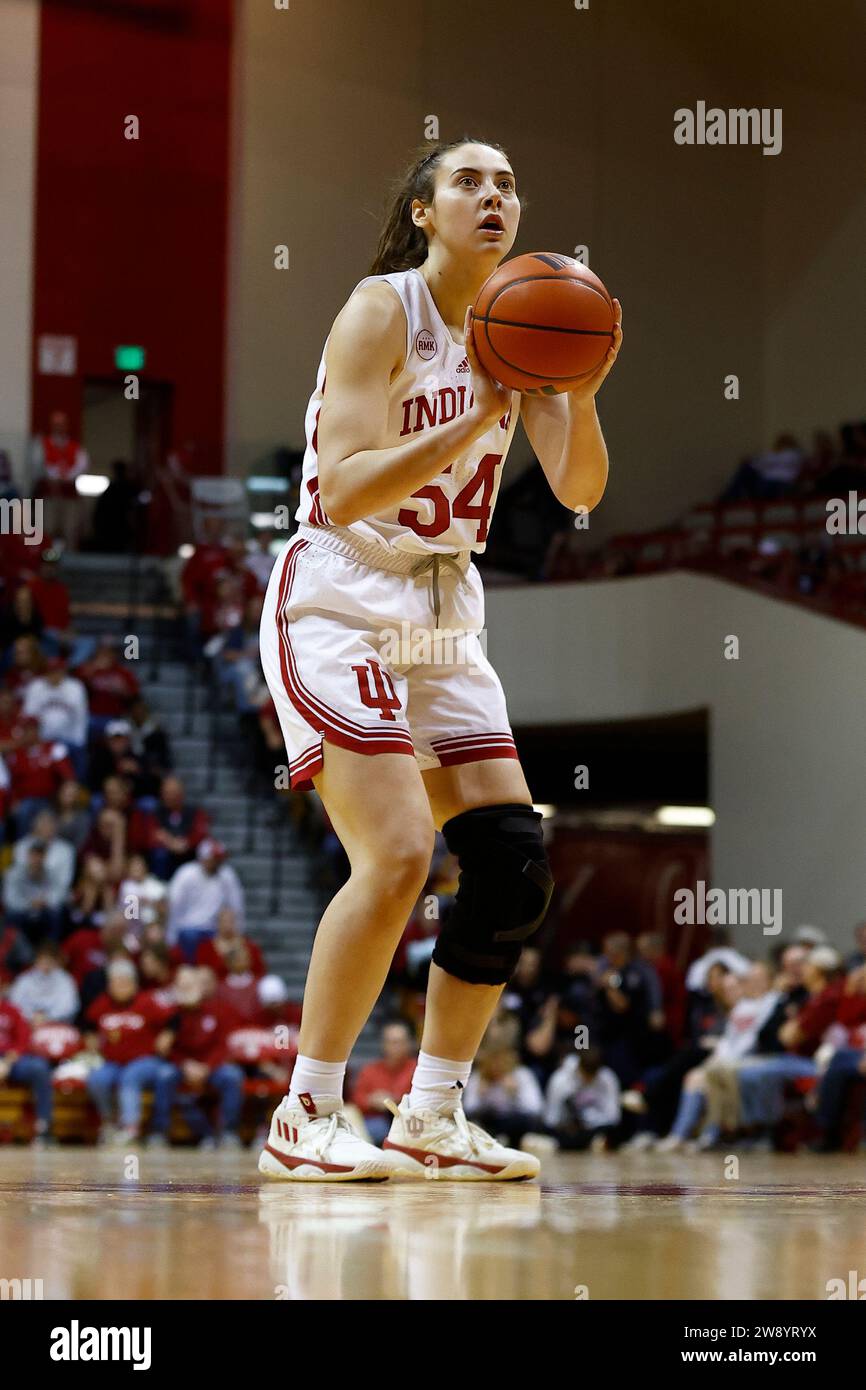 BLOOMINGTON, IN - DECEMBER 22: Indiana Hoosiers forward Mackenzie Holmes (54) prepares for her ...