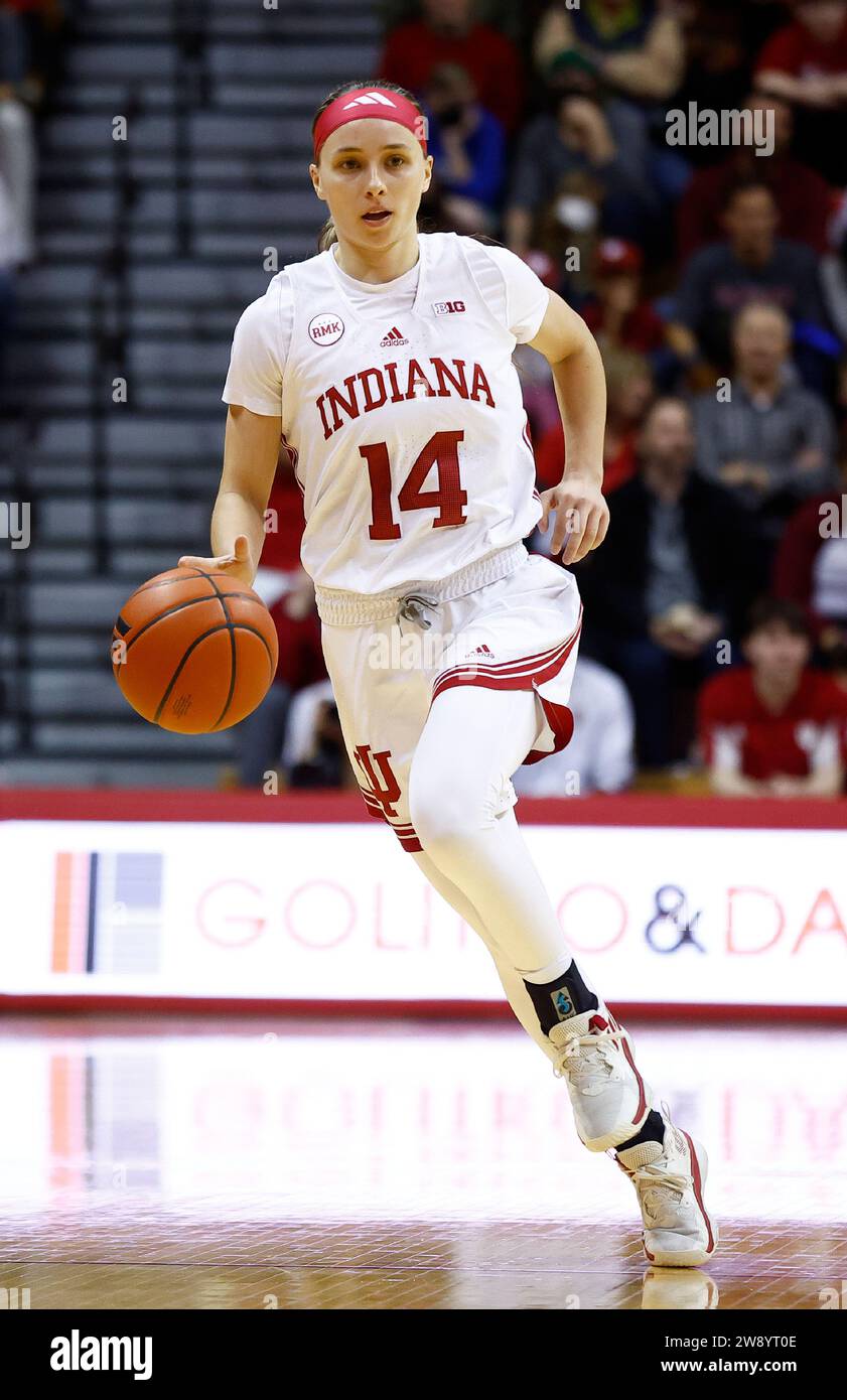 BLOOMINGTON, IN - DECEMBER 22: Indiana Hoosiers guard Sara Scalia (14 ...