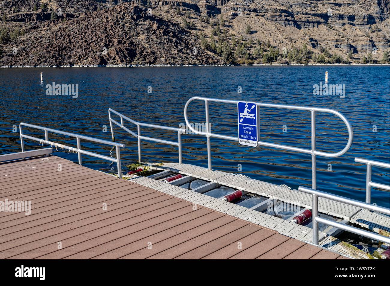 Kayak launch on the Deschutes River at Cove Palisades State Park in ...