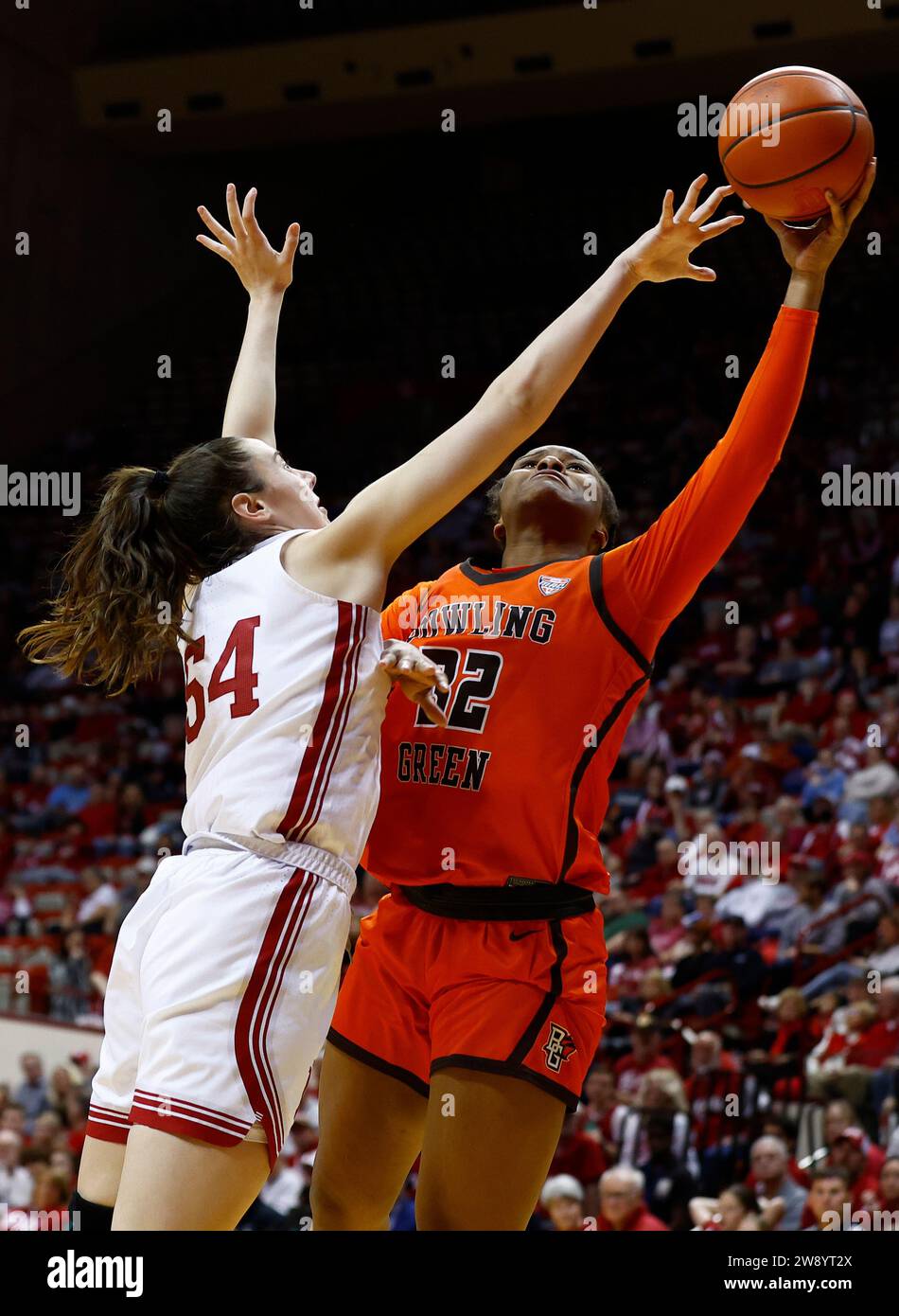 BLOOMINGTON, IN - DECEMBER 22: Bowling Green Falcons forward Erika ...