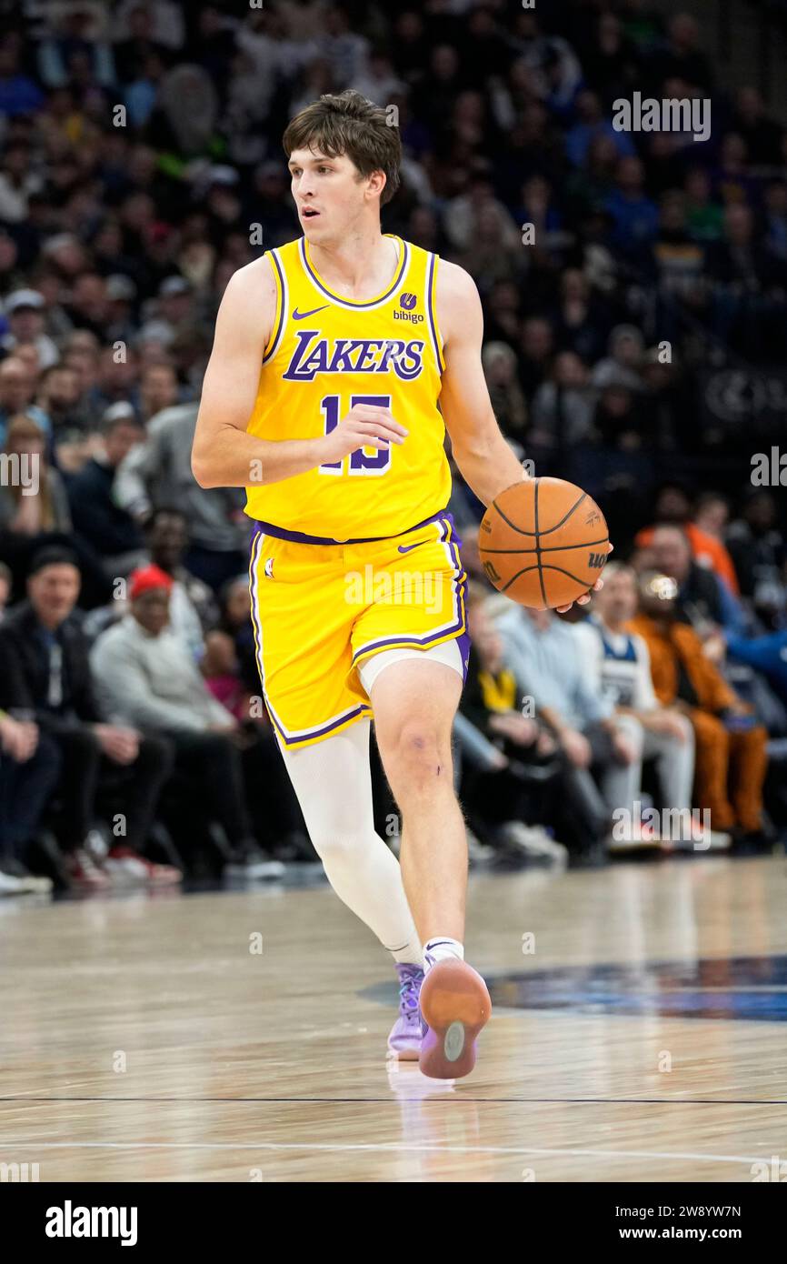 Los Angeles Lakers guard Austin Reaves (15) dribbles down the court ...