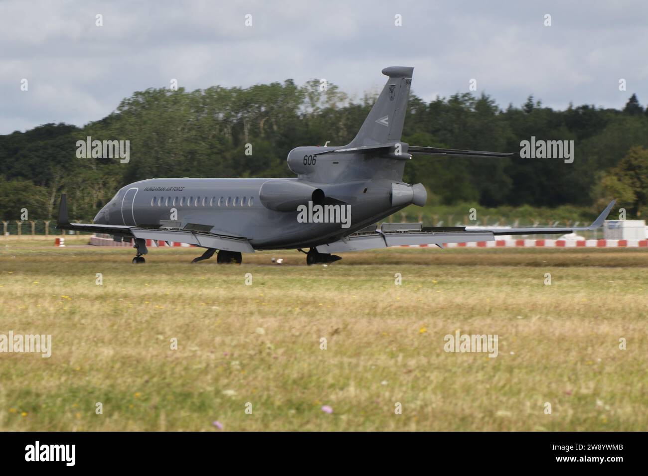 606, a Dassault Falcon 7X operated by the Hungarian Air Force (HunAF ...