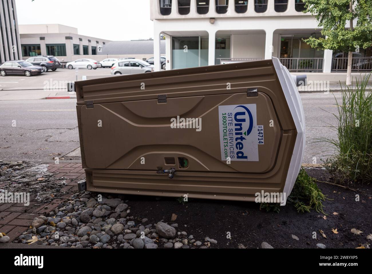 Seattle, USA. 17th Oct, 2023. A tipped over port-a-potty in queen anne ...