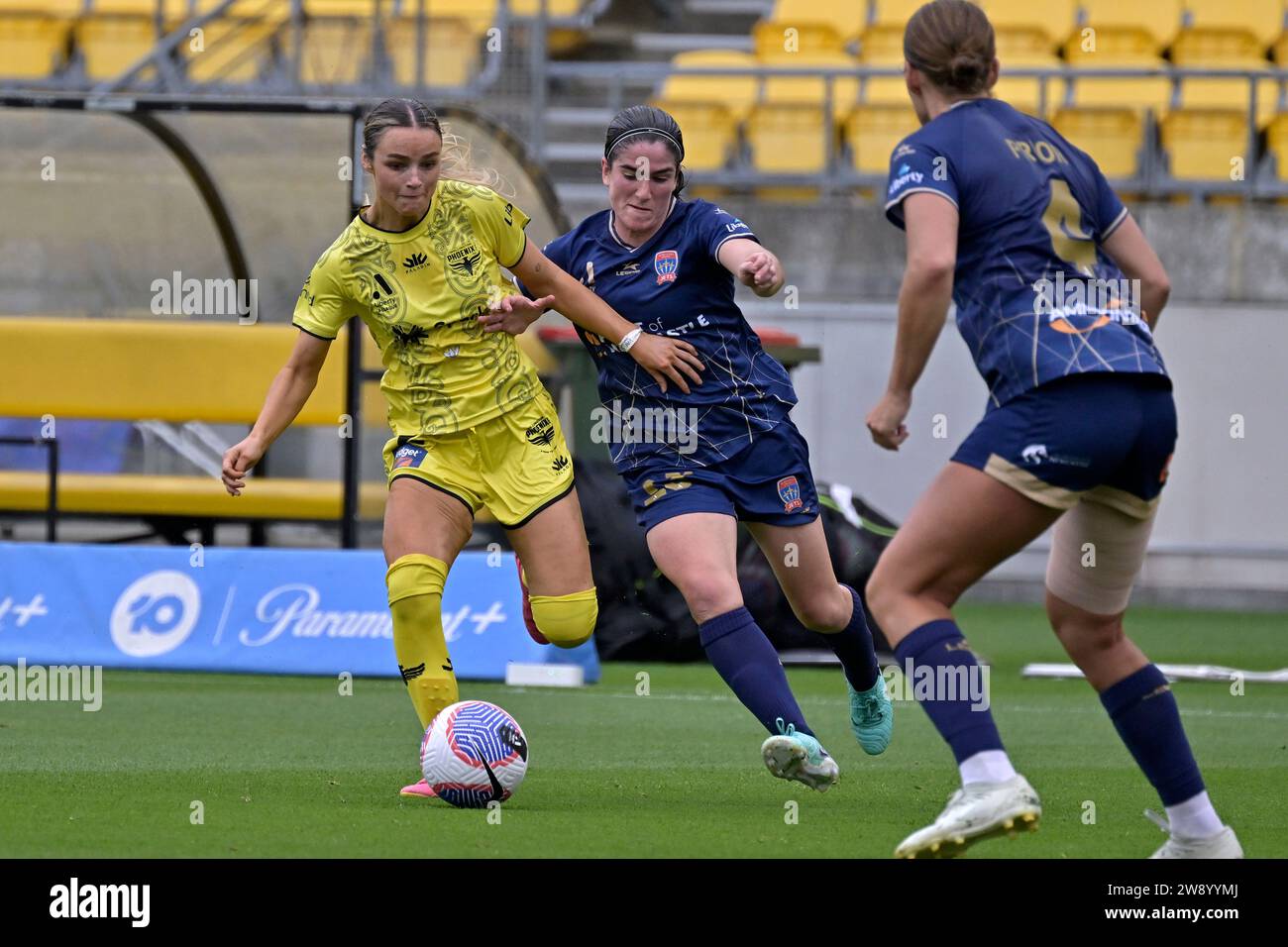 Wellington, New Zealand. 23rd Dec, 2023. Macey Fraser of the Phoenix ...