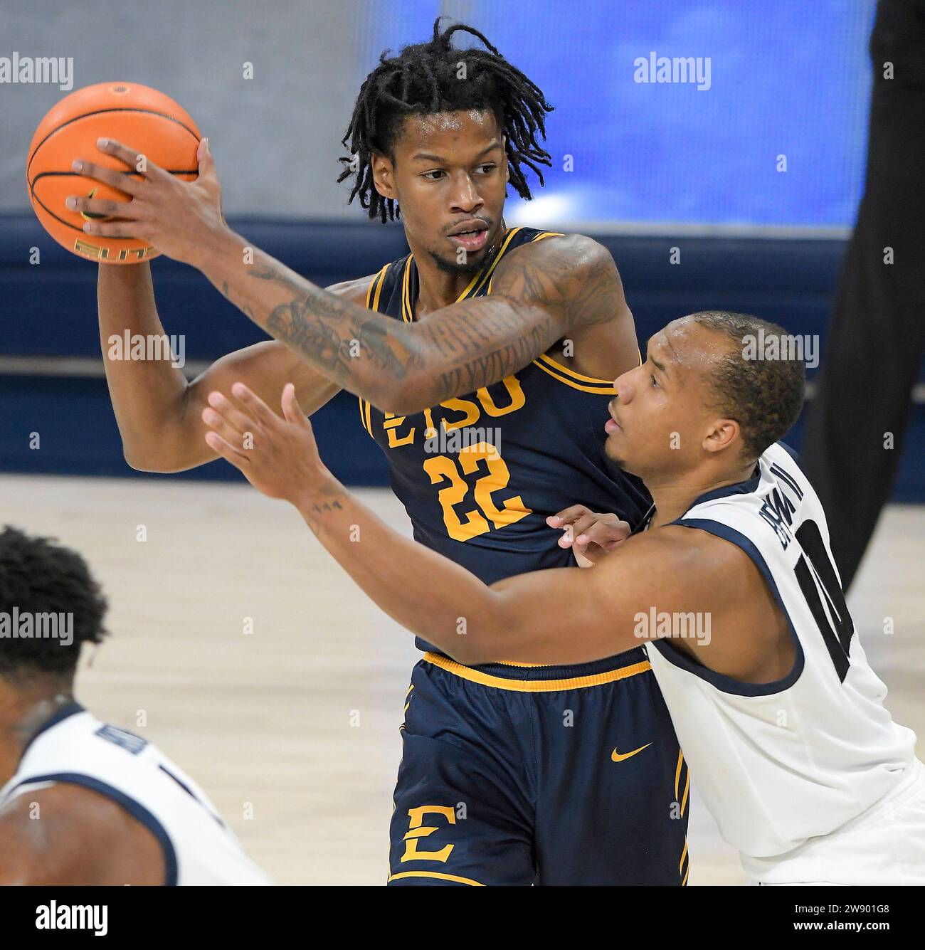 East Tennessee State forward Jaden Seymour (22) looks to pass the ball ...