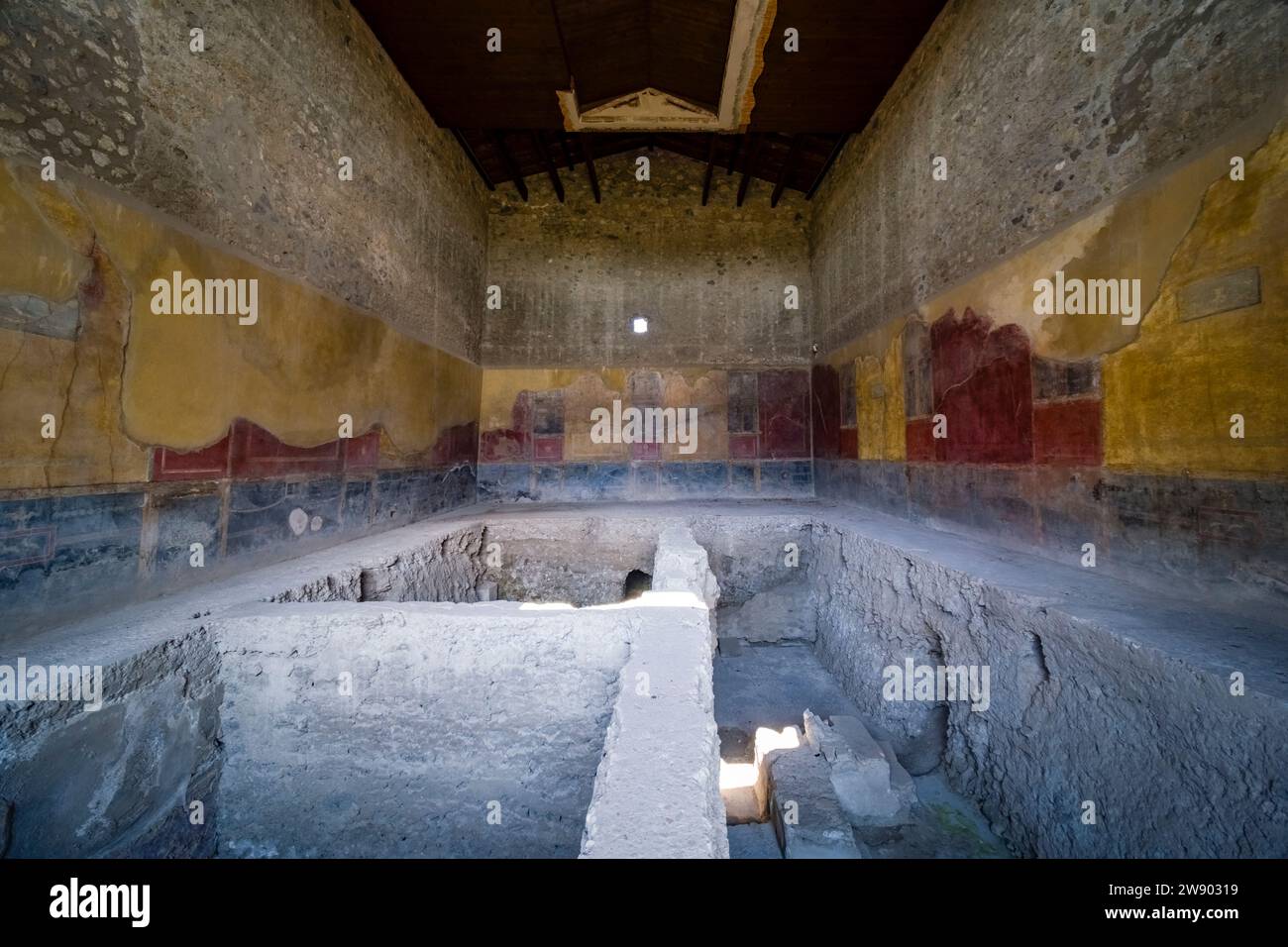 Ruins of the Casa del Menandro in the archaeological site of Pompeii ...