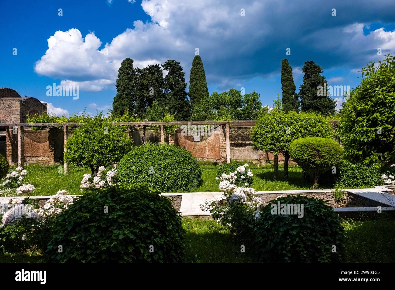 Ruins of the House of Julia Felix in the archaeological site of Pompeii ...