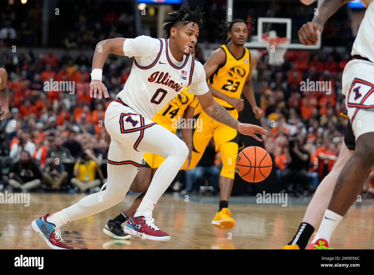 Illinois' Terrence Shannon Jr. brings the ball down the court during ...