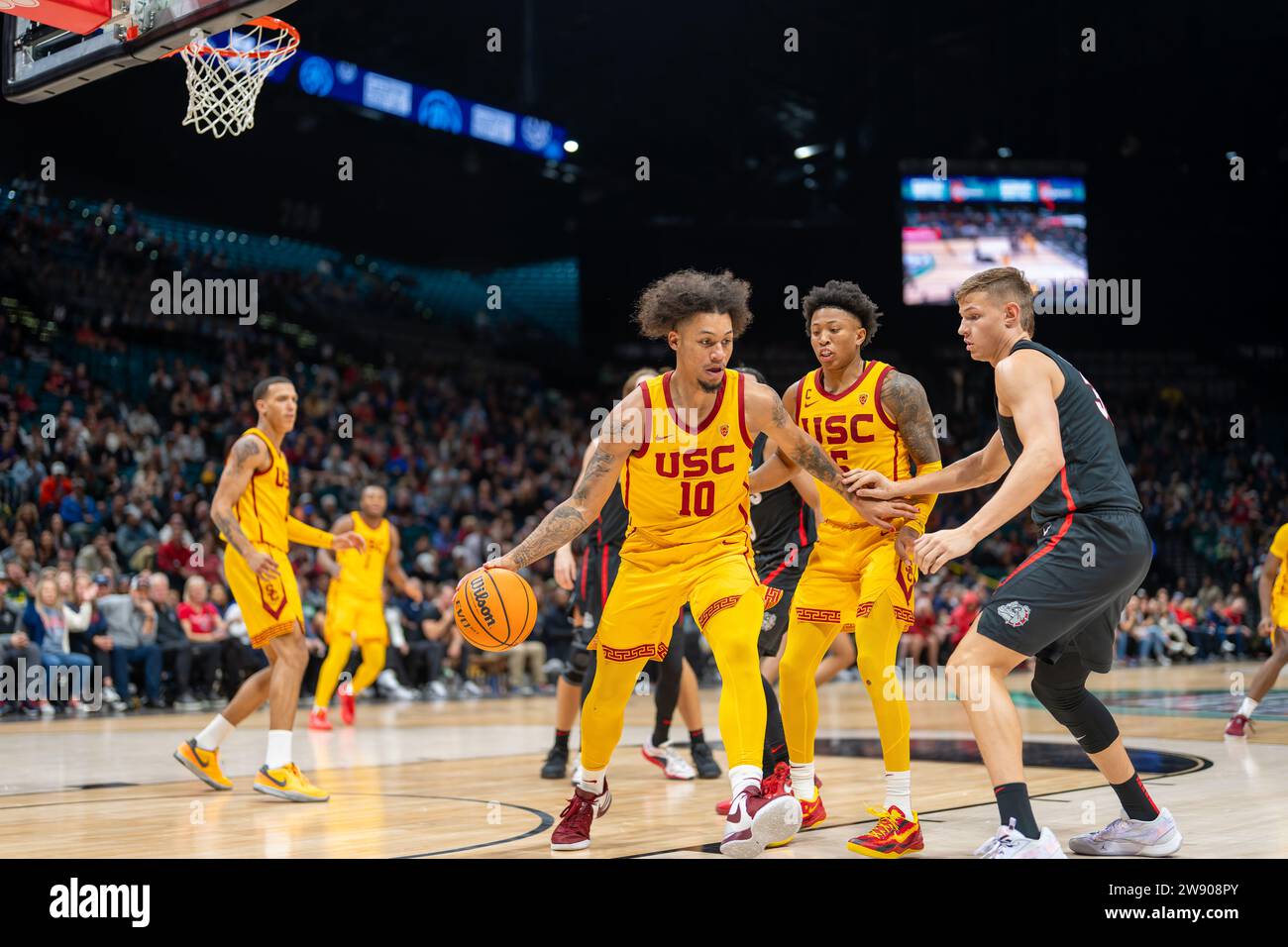 USC Trojans Forward DJ Rodman (10) grabs a rebound during the Legends ...