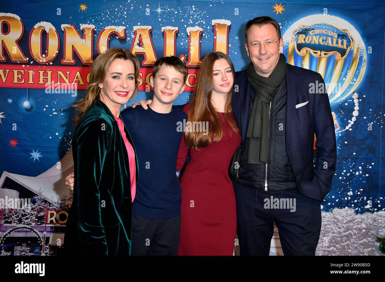 Bettina Cramer mit Ehemann Michael Cramer und ihren Kindern Luis Cramer ...