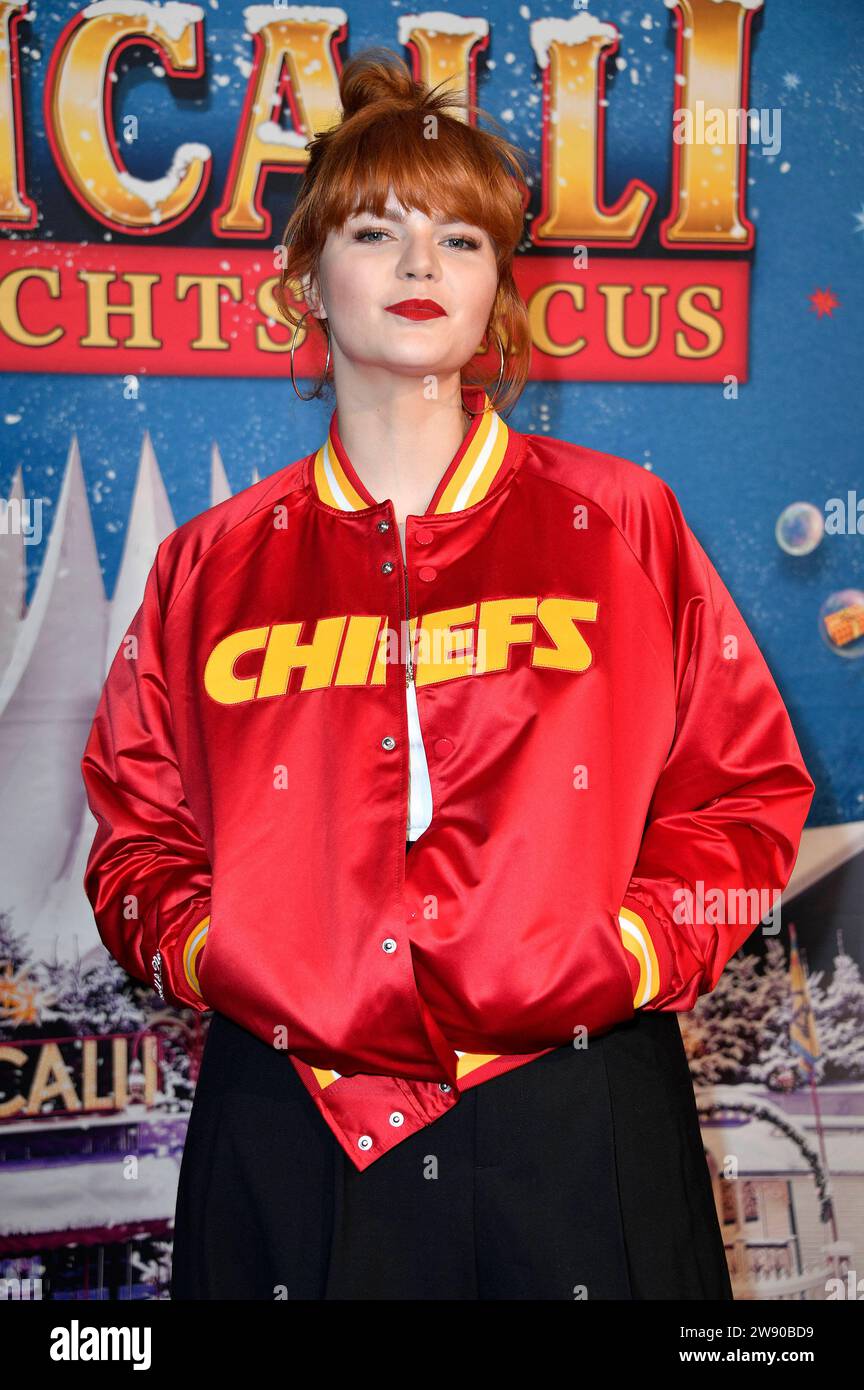 Sophie Passmann bei der Premiere des 19. Original Roncalli ...