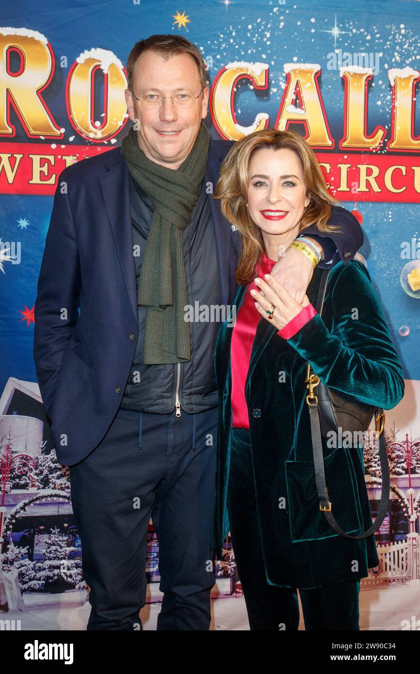 19. Roncalli Weihnachtscircus Bettina Cramer mit Ehemann Michael Cramer ...