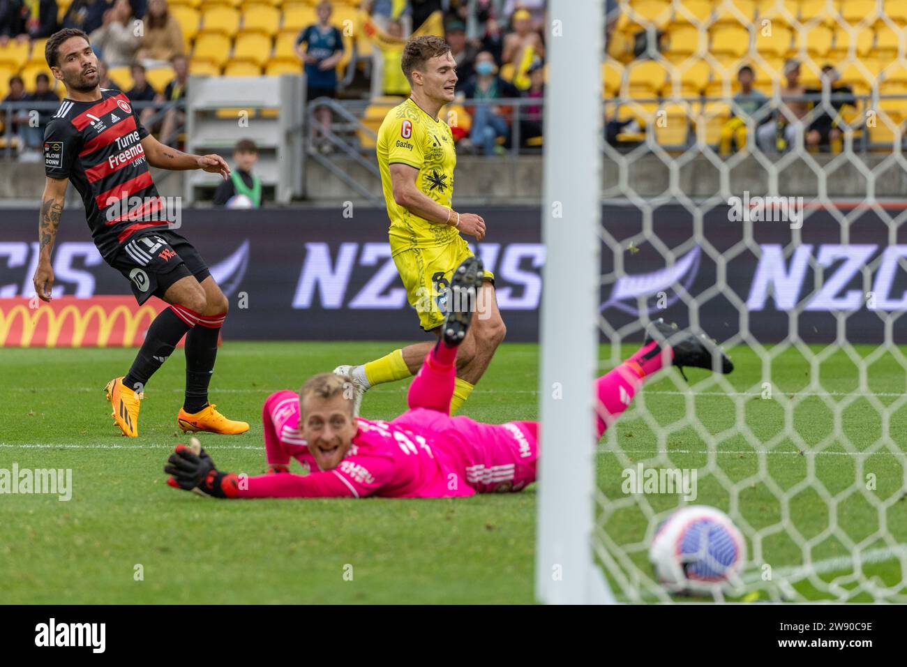 Tate russell hi-res stock photography and images - Alamy