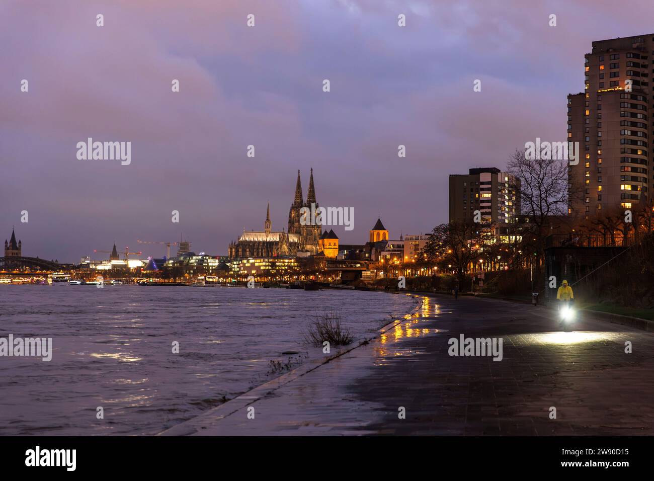 Cologne, Germany, December 20th. 2023, flood of the river Rhine, from ...