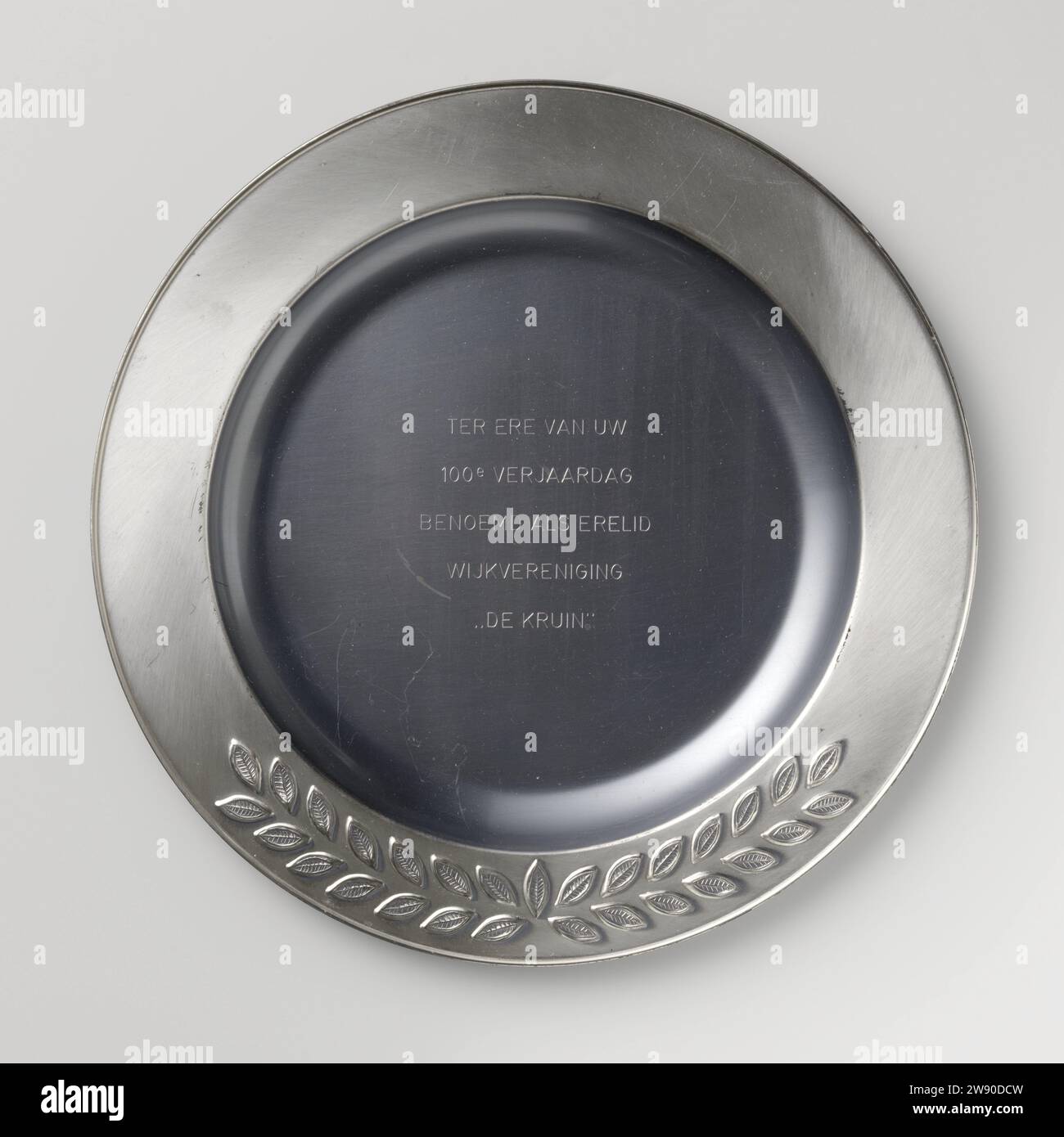 Tinn wall plate in honor of the honorary membership that Drees receives ...