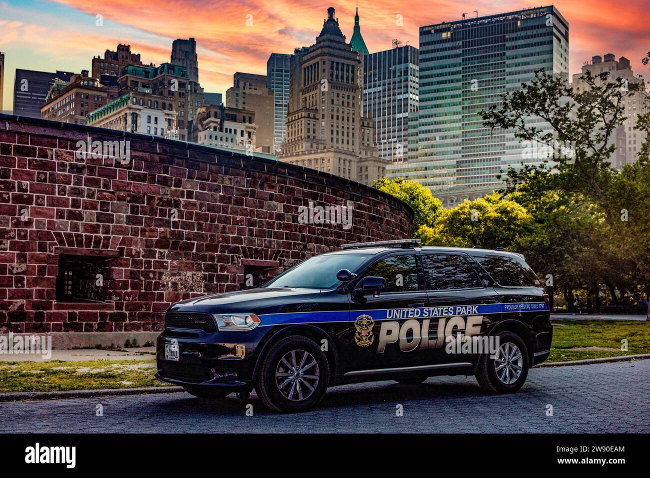 Nypd police badge hi-res stock photography and images - Alamy