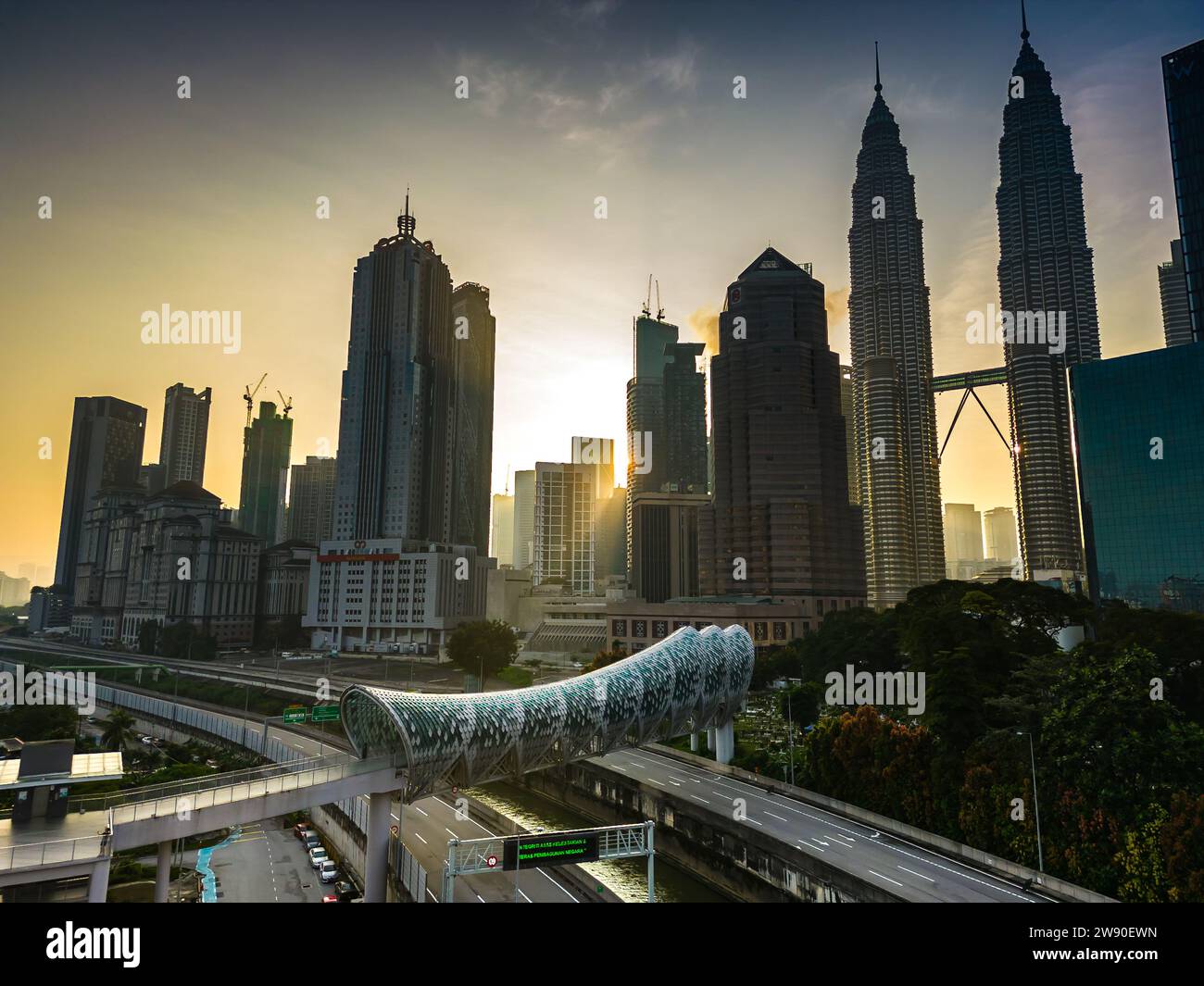 Saloma bridge during sunrise Stock Photo - Alamy