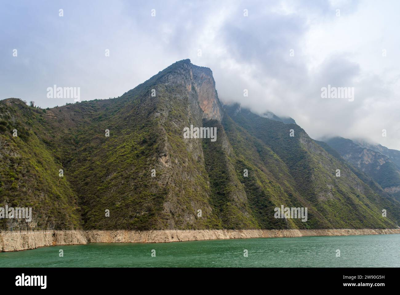 The Three Gorges of the Yangtze River are magnificent. The rivers flow ...