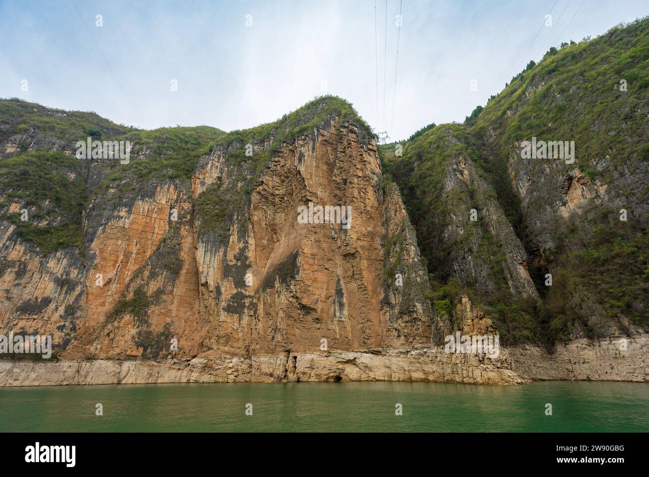 The Three Gorges of the Yangtze River are magnificent. The rivers flow ...