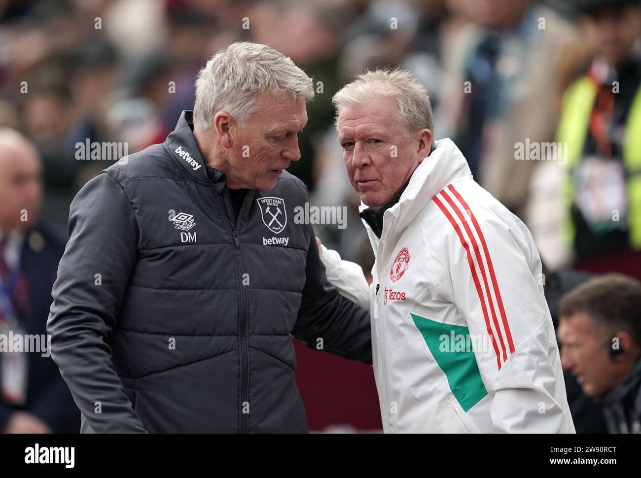 West Ham United manager David Moyes (left) and Manchester UNited ...