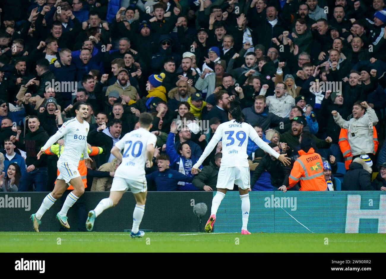 Leeds United's Pascal Struijk (left) celebrates after scoring his sides ...