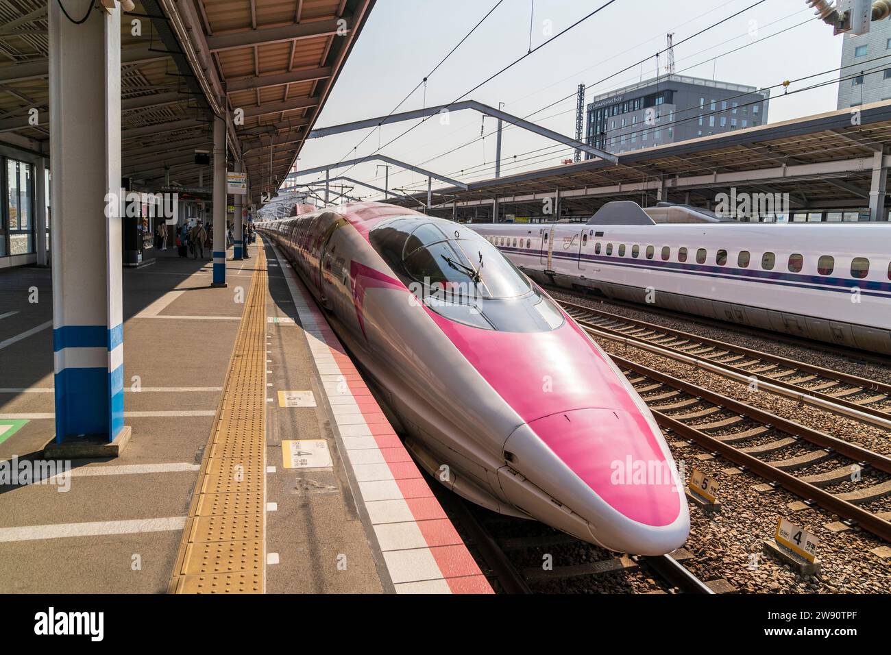 Hello Kitty Japanese bullet train, shinkansen 500 series at Fukuyama ...
