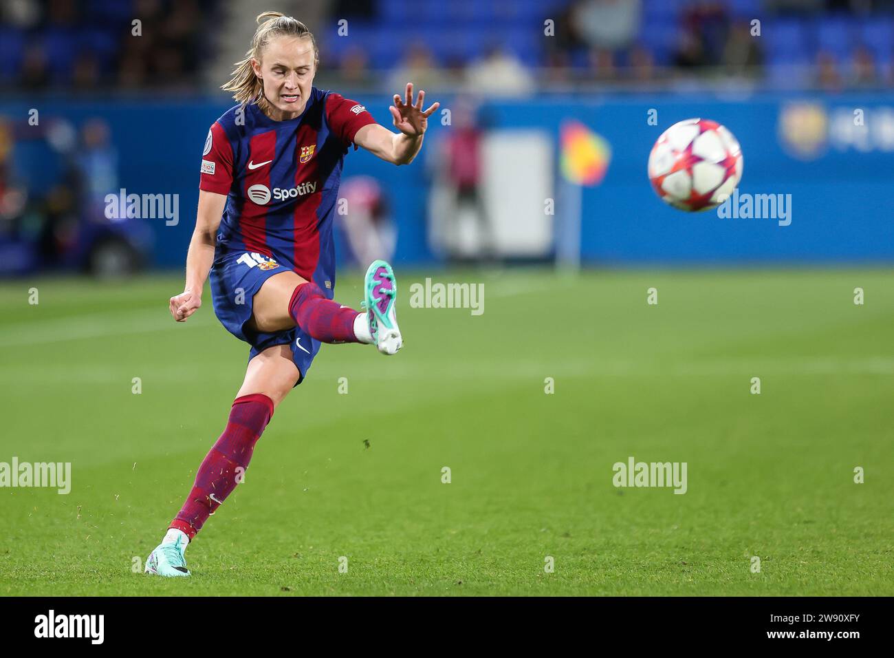 Barcelona, Spain. 21st, December 2023. Caroline Graham Hansen (10) of ...
