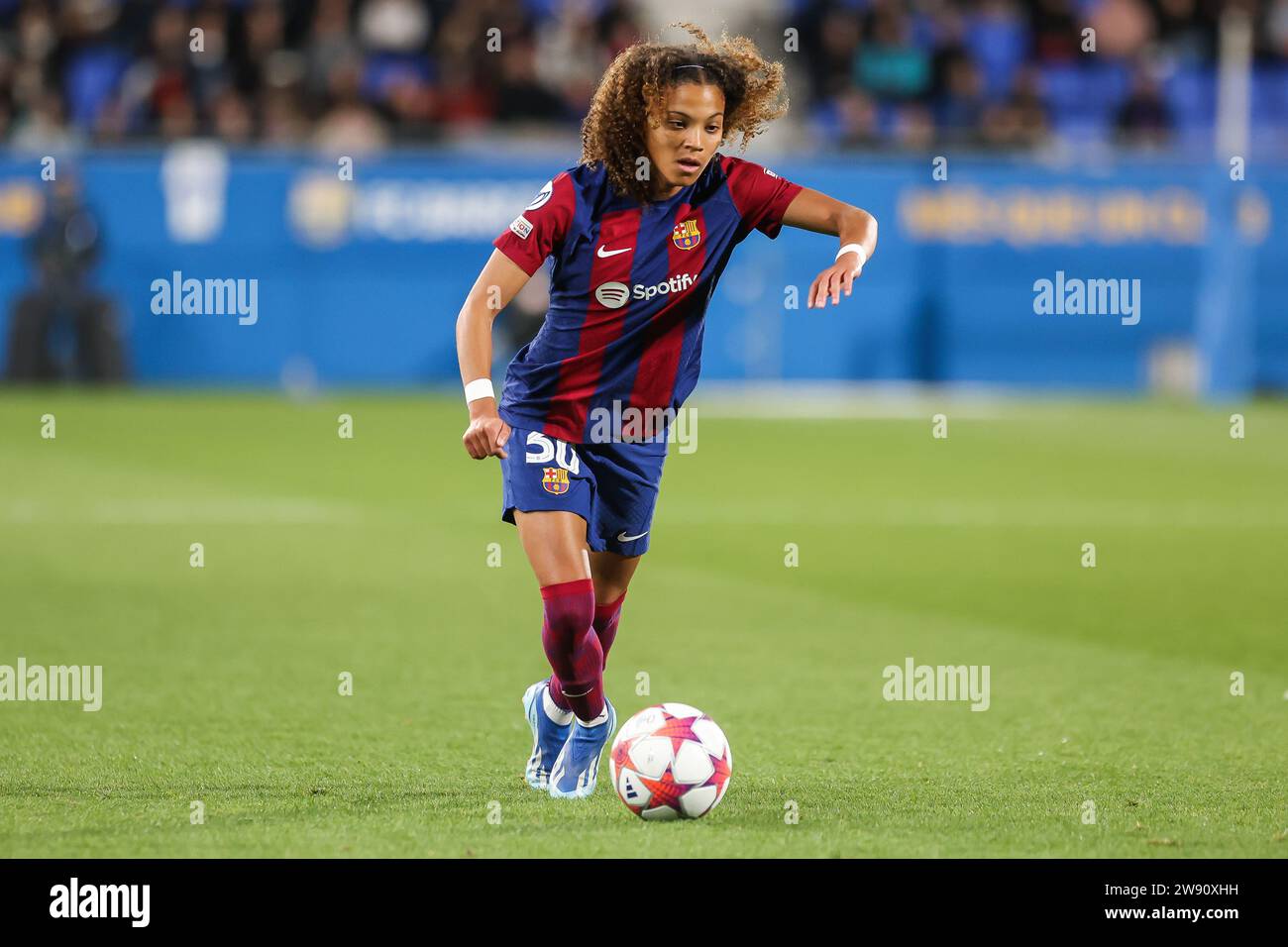 Barcelona, Spain. 21st, December 2023. Vicky Lopez (30) of FC Barcelona ...
