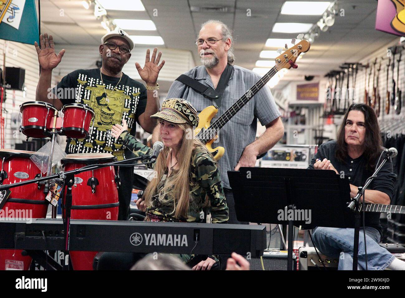 **FILE PHOTO** Essa Mohawk Has Passed Away. PHILADELPHIA, PA - NOVEMBER ...