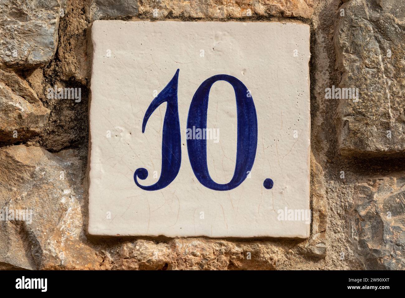 House number 10 sign hi-res stock photography and images - Alamy