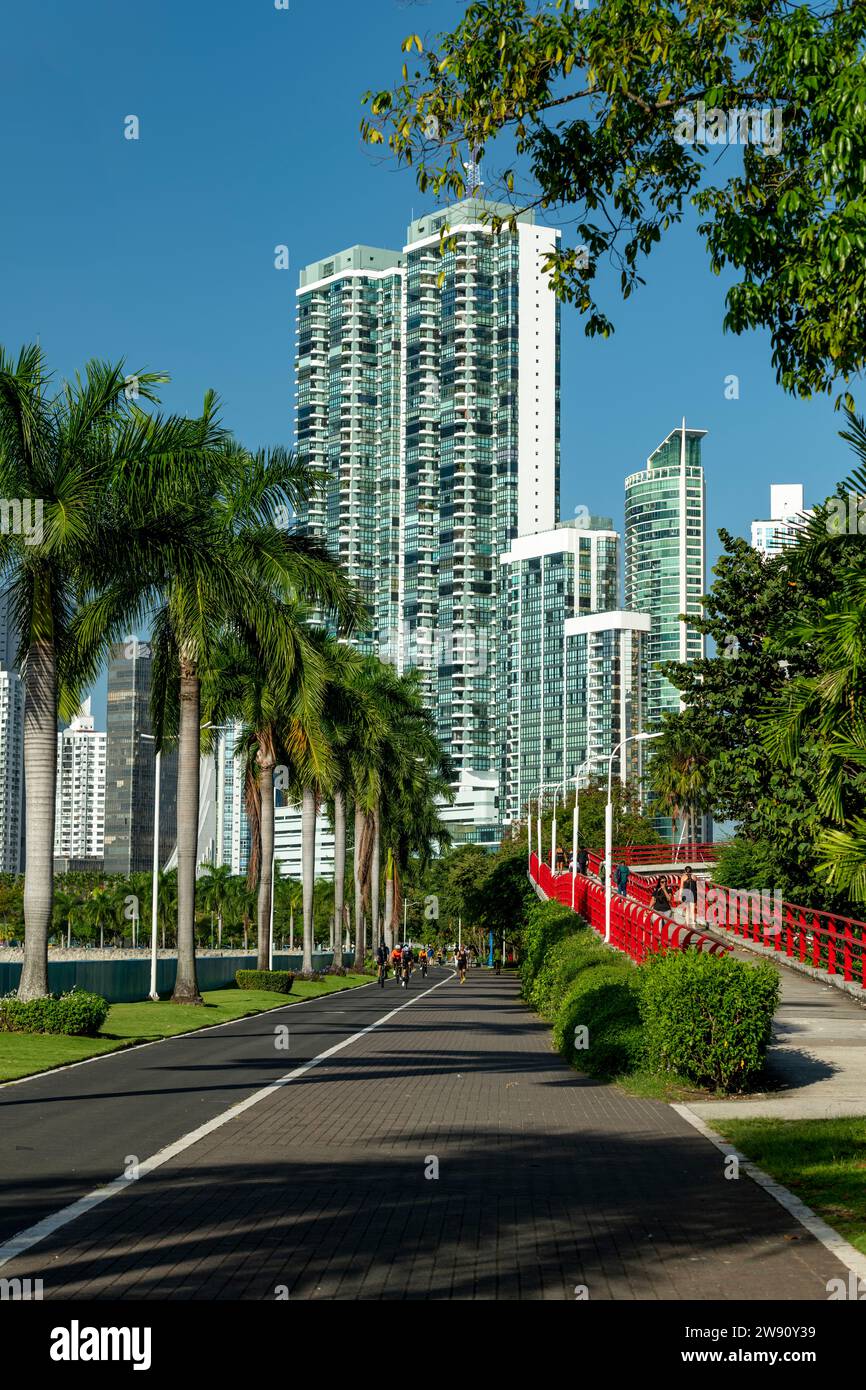 City traffic in central part hi-res stock photography and images - Alamy