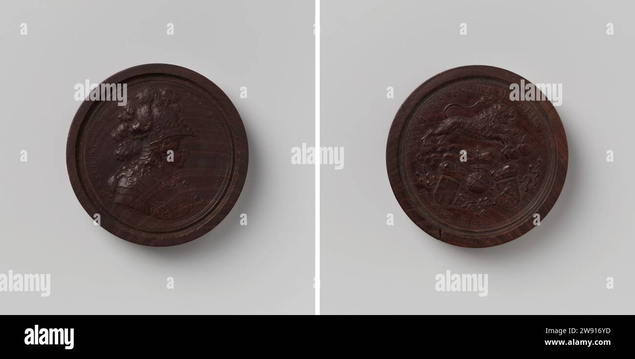 Checker disk hi-res stock photography and images - Alamy
