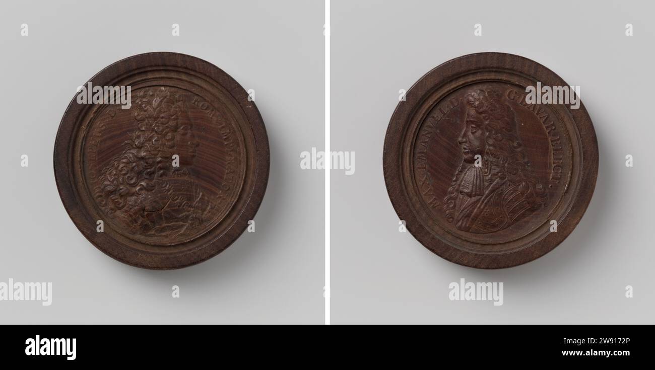 Checker disk hi-res stock photography and images - Alamy