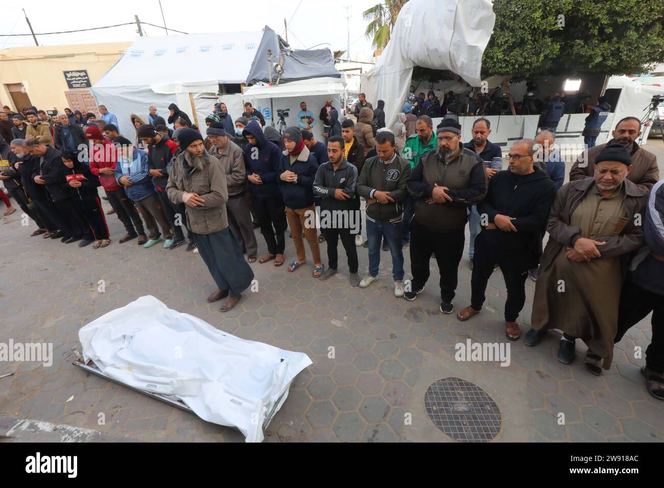 Relatives of the Palestinians died in Israeli attacks, mourn as they ...