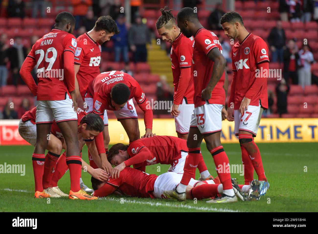 London, England. 23rd Dec 2023. Charlton Athletic players check on the ...