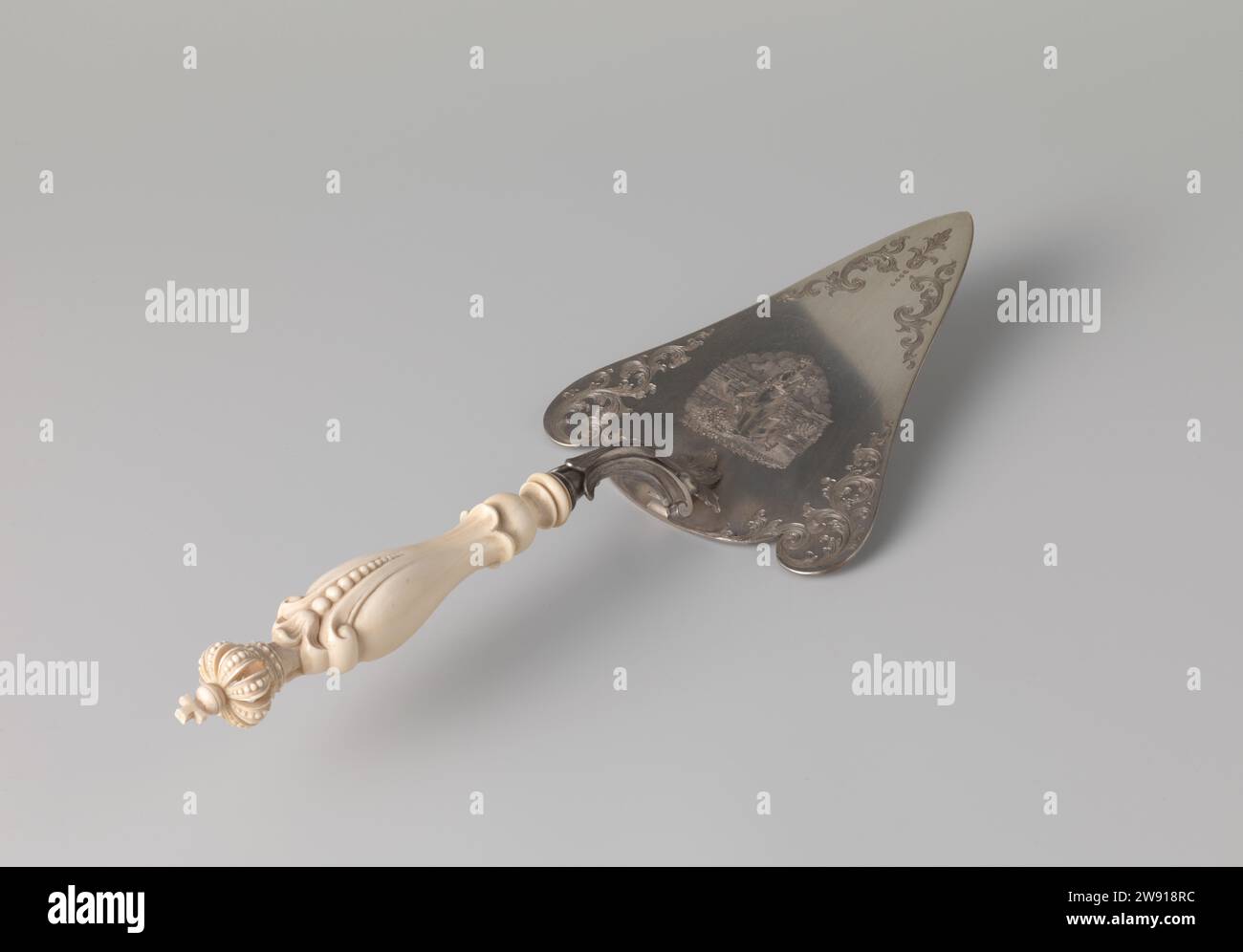 Gracefully supported hi-res stock photography and images - Alamy Gracefully supported hi-res stock photography and images - Alamy