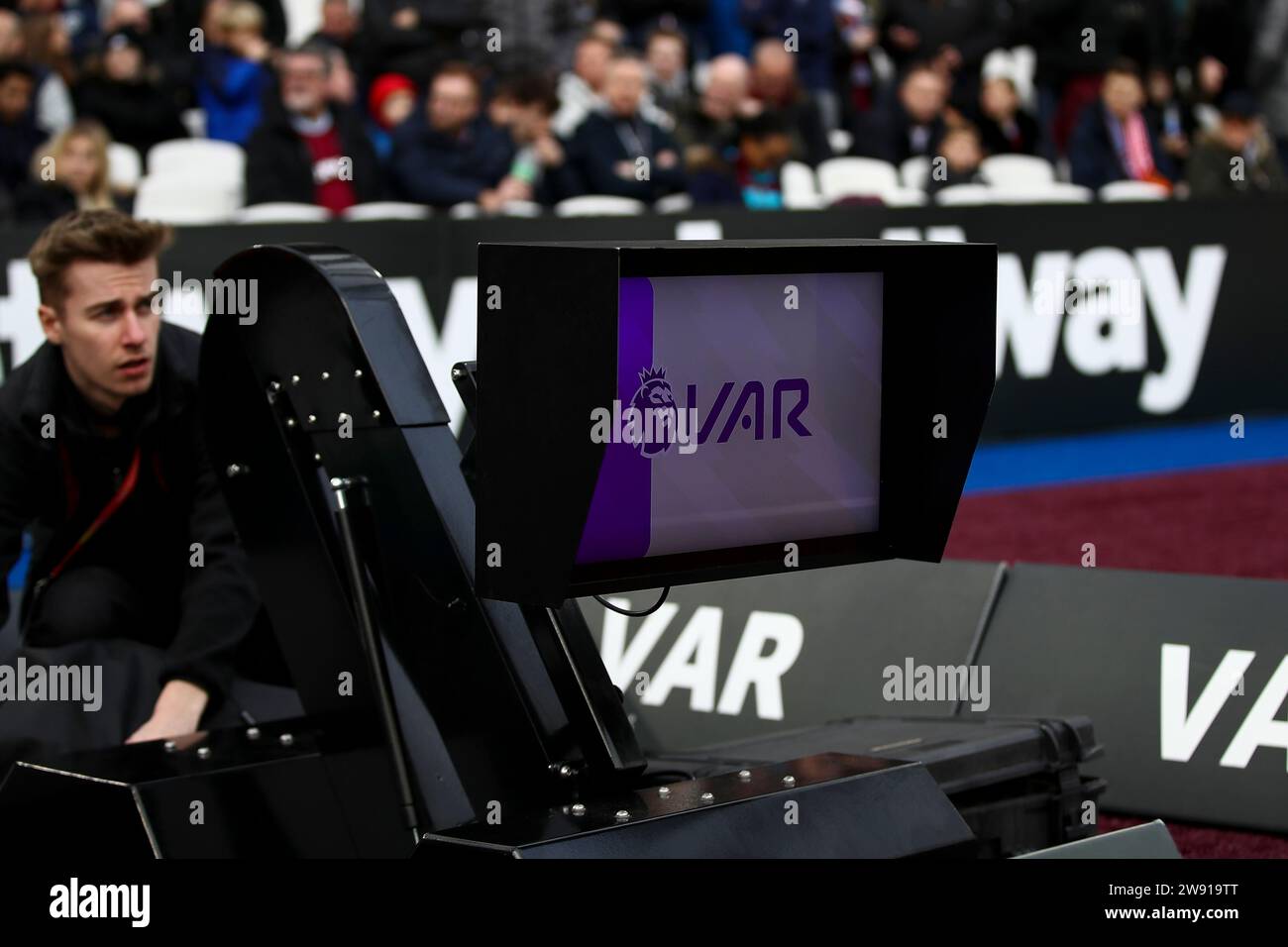 Var screen hi-res stock photography and images - Alamy